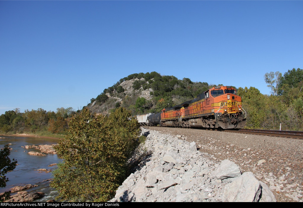 BNSF 5327